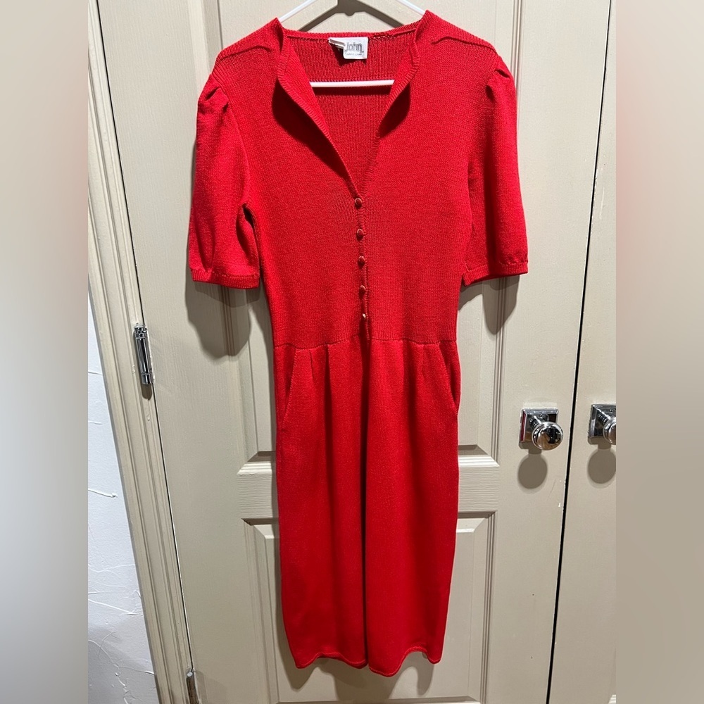 Vintage! Gorgeous & Rare Red St. John Dress - Gem